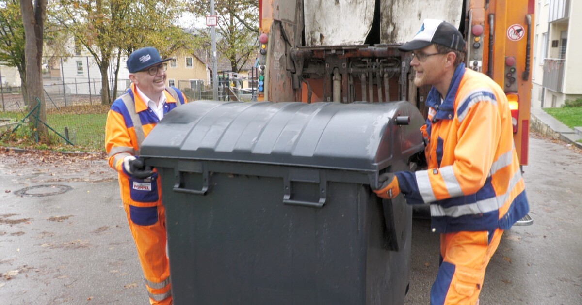 Mitfahrt bei Müllabfuhr: Kelheimer Landrat Martin Neumeyer packt mit an ...