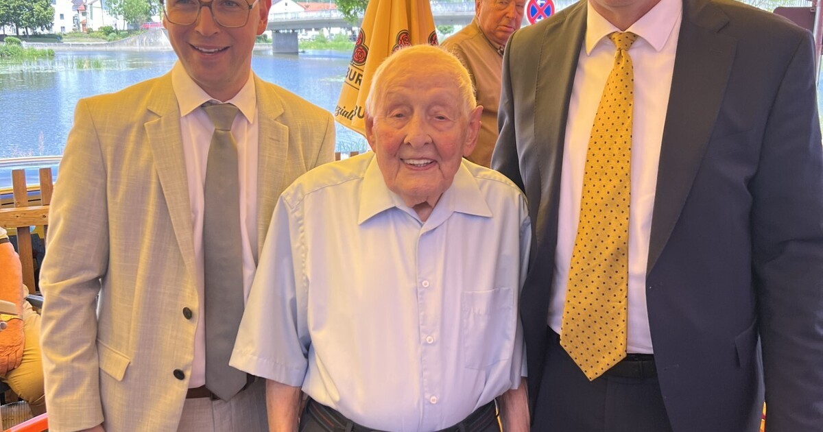 Besonderer Geburtstag in Burglengenfeld: Hans-Jürgen Mielke wurde 100 ...